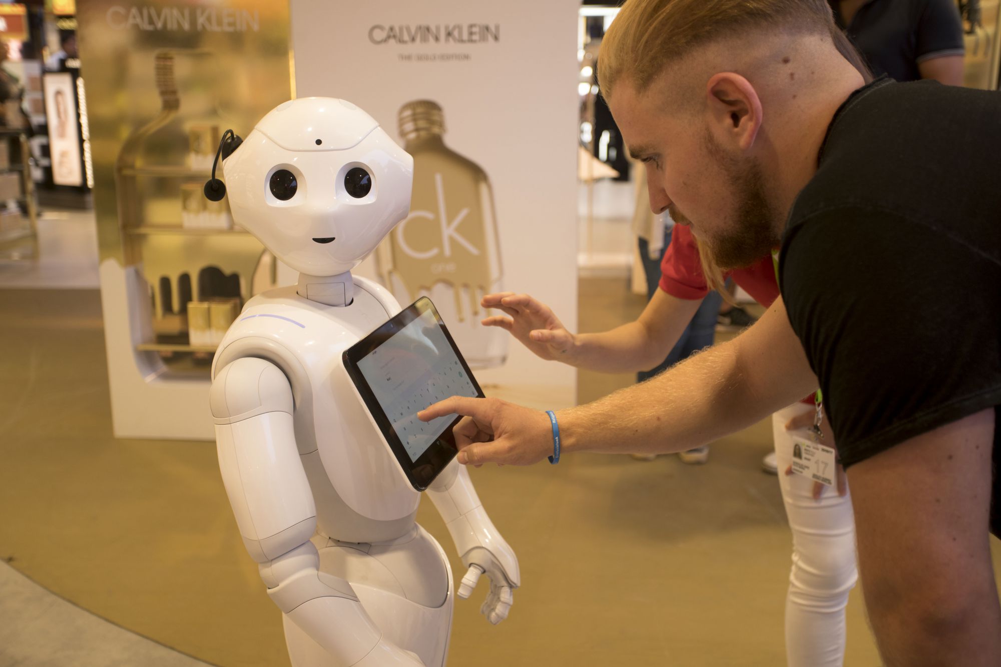 Whatever happened to Pepper, SoftBank's humanoid robot? - InnoIT